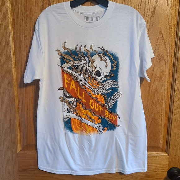 Rue21 | Shirts | Fall Out Boy Mens Rue2 Graphic Tee Tshirt White Orange Scull Size M Nwt | Poshmark